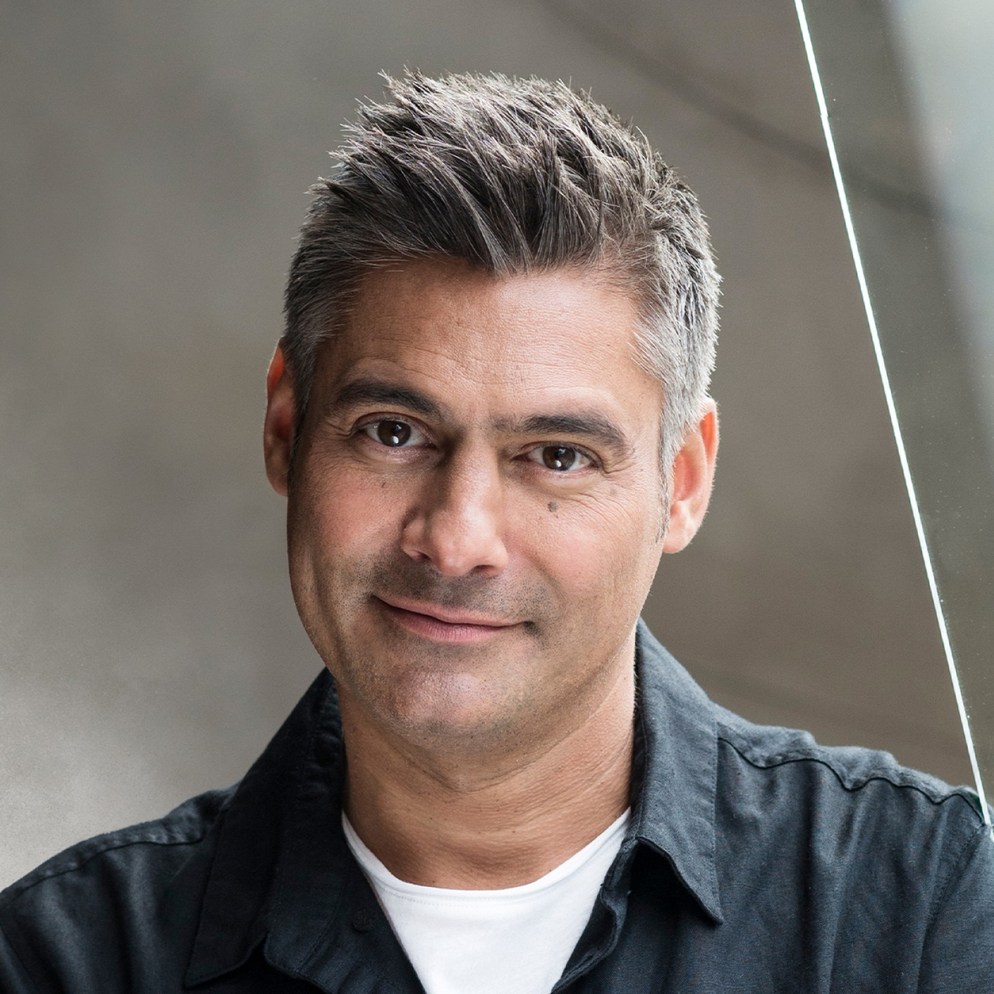 Danny Bhoy — Dear World... | Odeon